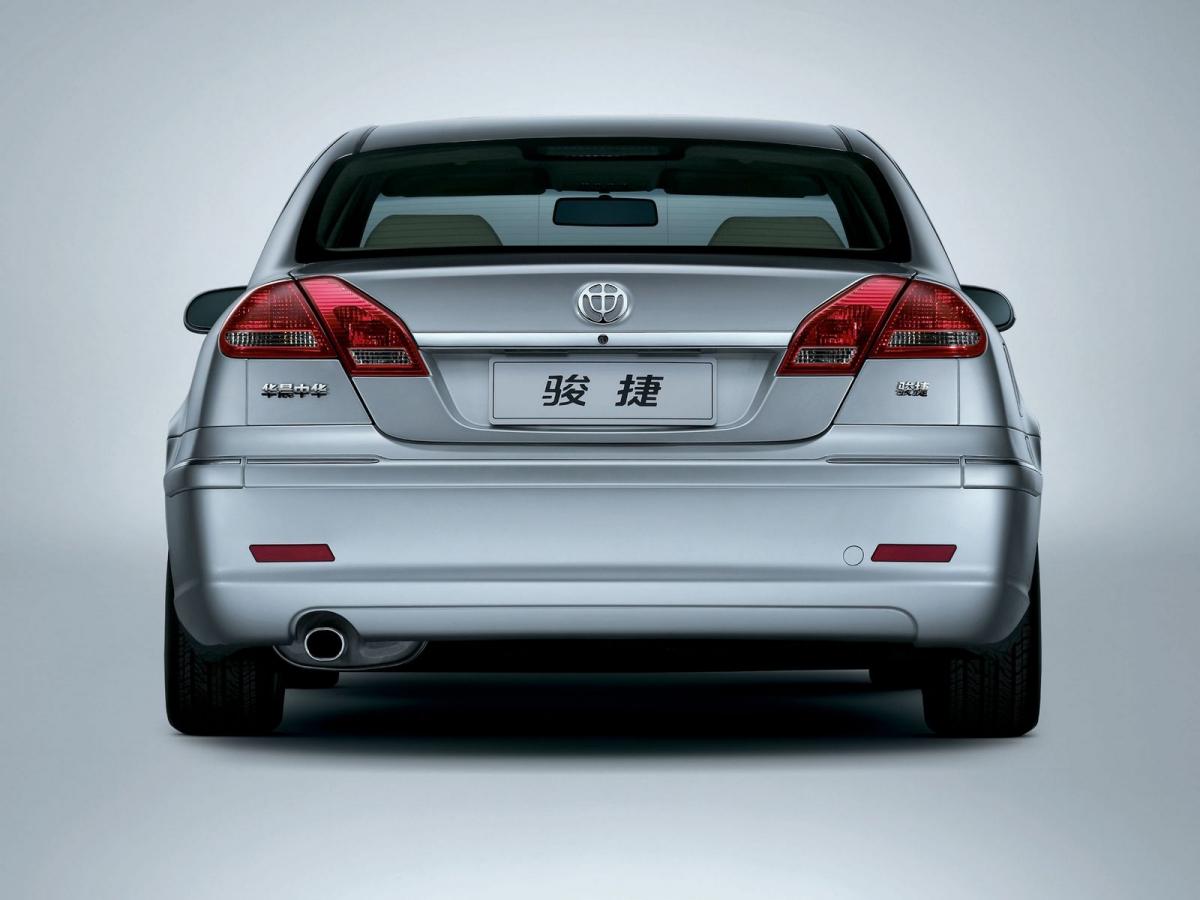 Brilliance BS4 technical specifications and fuel economy